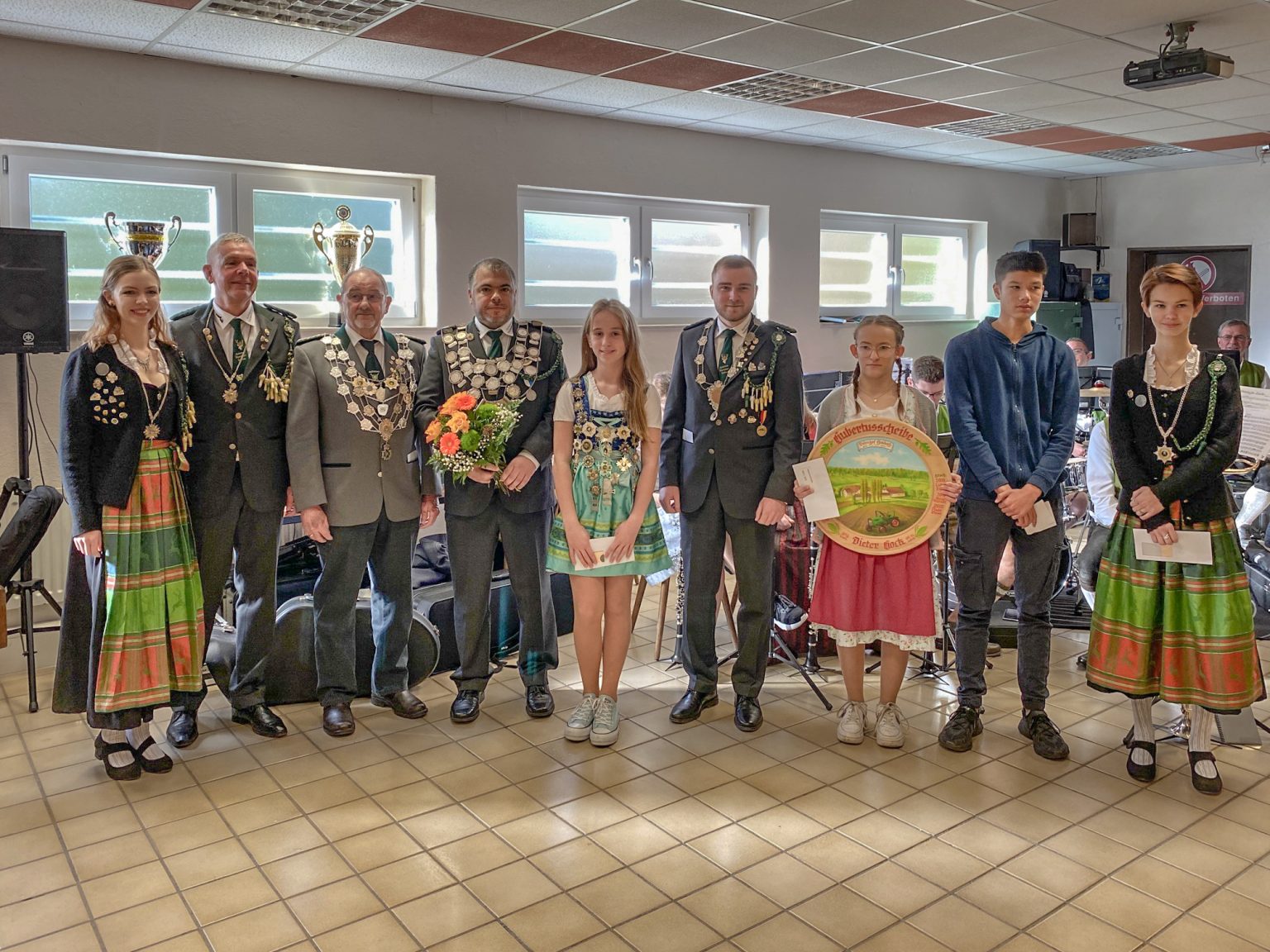 Neue Königsfamilie am Hubertustag proklamiert – André Roth ist neuer ...